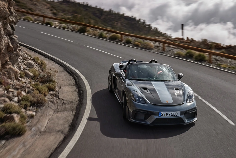 Unveiling the Exhilarating 2024 Porsche 718 Spyder RS – A Masterpiece of Performance